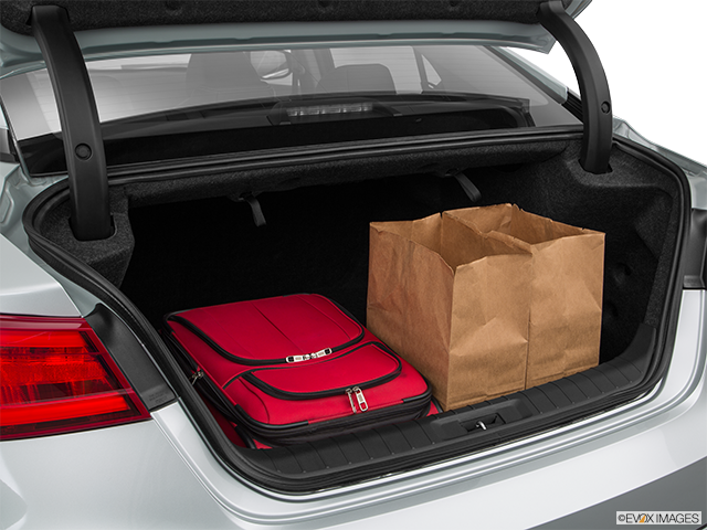 2016 Nissan Maxima: Price, Review, Photos (Canada) | Driving