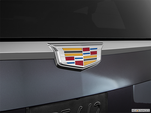 2016 Cadillac Escalade ESV: Reviews, Price, Specs, Photos and Trims ...