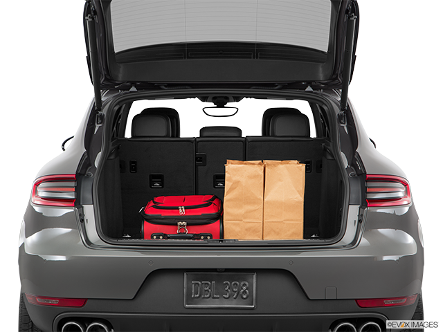 2016 Porsche Macan: Reviews, Price, Specs, Photos and Trims | Driving.ca