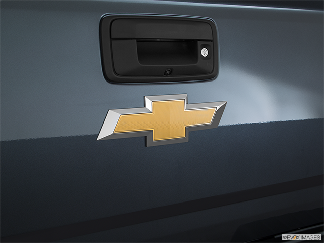 2016 Chevrolet Colorado: Price, Review, Photos and Specs - Read This ...