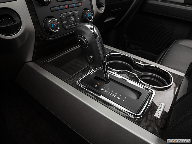 2016 Ford Expedition XLT: Price, Review, Photos (Canada) | Driving