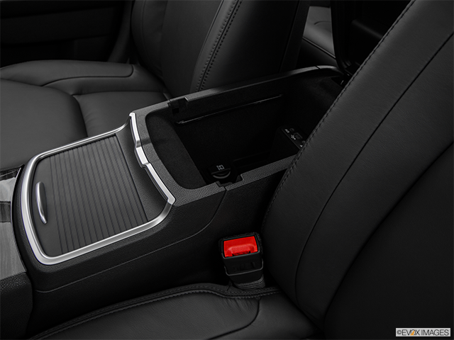 2016 Chrysler 300: Price, Review, Photos and Specs - Read This Before ...