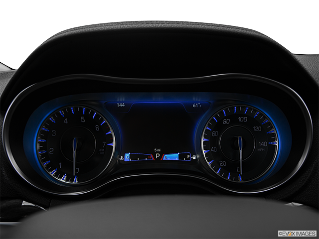 2016 Chrysler 300: Reviews, Price, Specs, Photos and Trims | Driving.ca