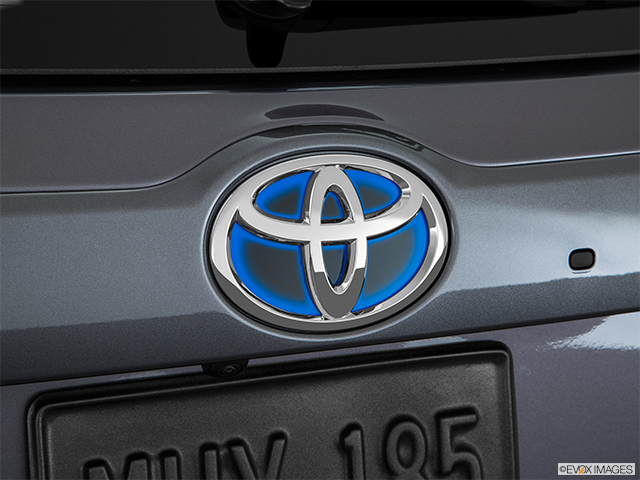 2016 Toyota Highlander Hybrid: Price, Review, Photos and Specs - Read ...
