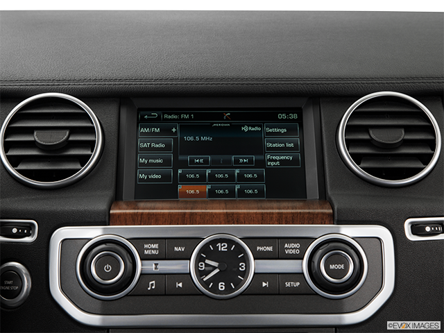 2016 Land Rover LR4: Reviews, Price, Specs, Photos and Trims | Driving.ca