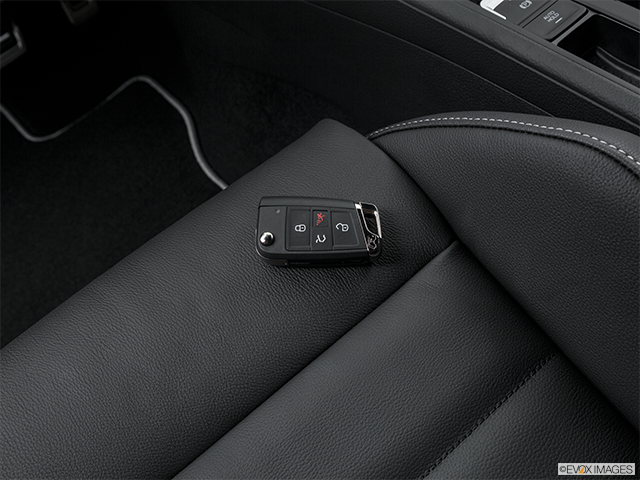 2016 Volkswagen Golf R: Price, Review, Photos and Specs - Read This ...