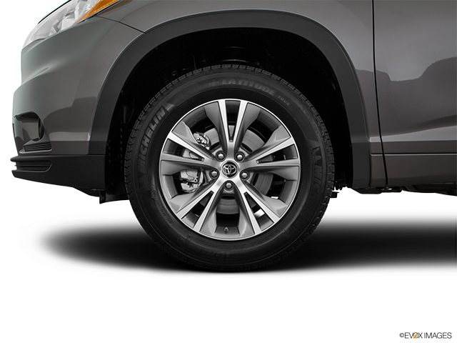 2016 Toyota Highlander: Price, Review, Photos and Specs - Read This ...