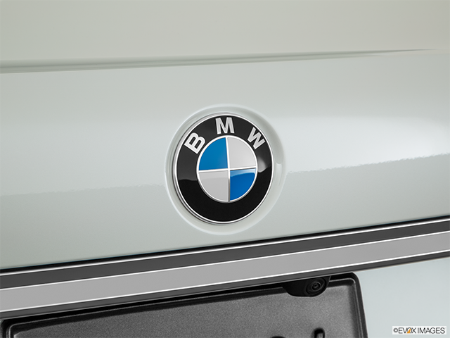 2016 BMW 7 Series: Price, Review, Photos and Specs - Read This Before ...