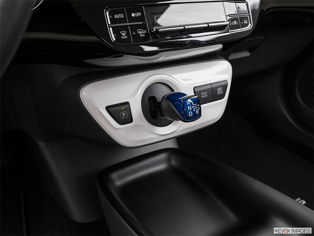 2016 Toyota Prius: Price, Review, Photos and Specs - Read This Before ...