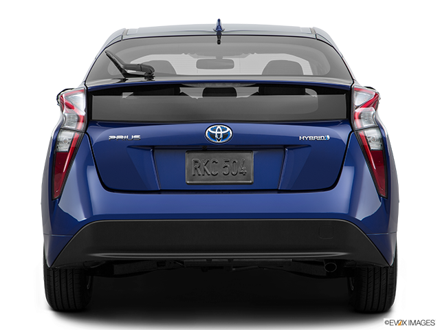 2016 Toyota Prius: Price, Review, Photos (Canada) | Driving