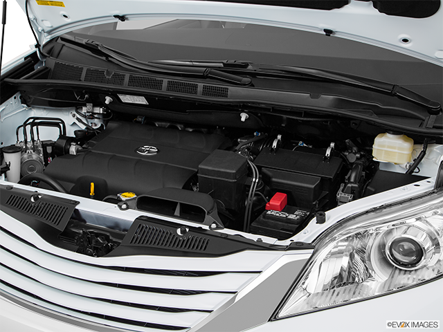 2016 Toyota Sienna: Price, Review, Photos and Specs - Read This Before ...