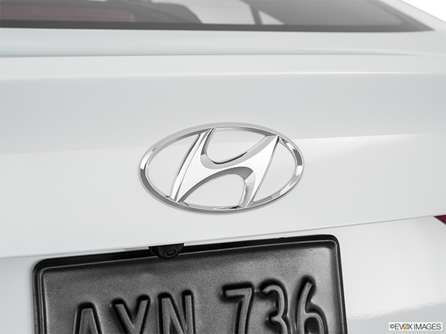 2017 Hyundai Elantra Sedan: Reviews, Price, Specs, Photos and Trims ...