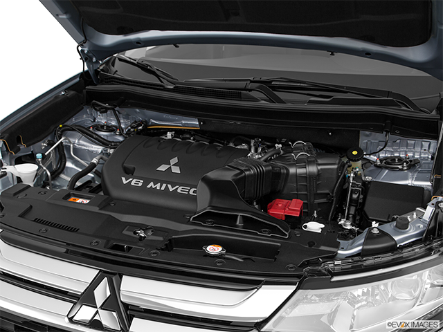 2017 Mitsubishi Outlander: Reviews, Price, Specs, Photos and Trims ...