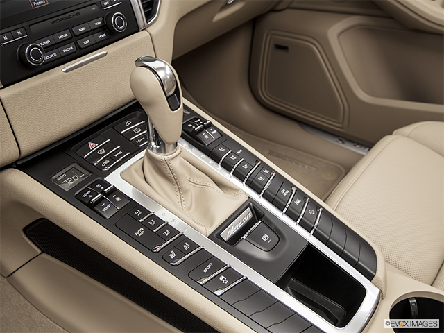 2017 Porsche Macan: Reviews, Price, Specs, Photos and Trims | Driving.ca