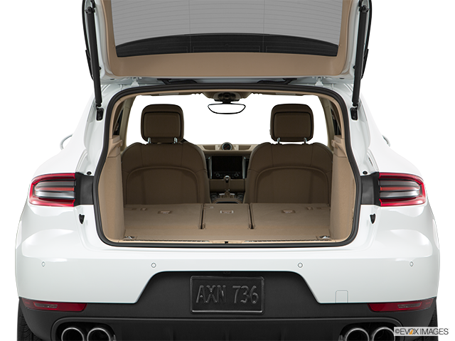 2017 Porsche Macan Base Trim: Price, Review, Photos (Canada) | Driving
