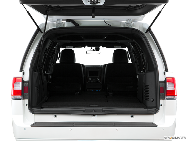 2017 Lincoln Navigator: Reviews, Price, Specs, Photos and Trims ...