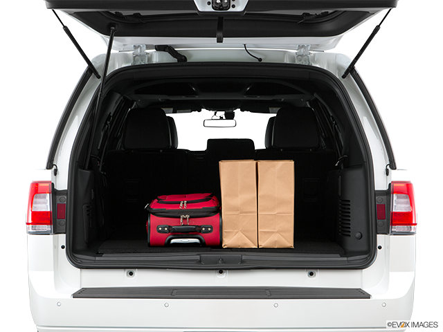 2017 Lincoln Navigator: Reviews, Price, Specs, Photos and Trims ...