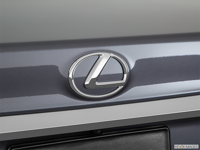 2017 Lexus ES 350: Price, Review, Photos and Specs - Read This Before ...