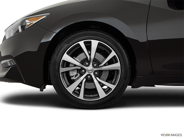 2017 Nissan Maxima: Reviews, Price, Specs, Photos and Trims | Driving.ca