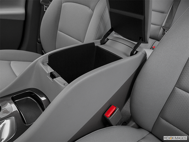 2017 Chevrolet Malibu: Price, Review, Photos and Specs - Read This ...