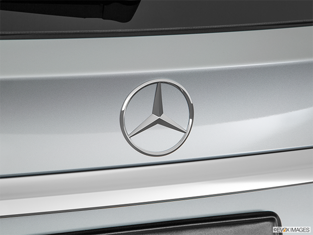 2017 Mercedes-Benz GLA: Reviews, Price, Specs, Photos and Trims ...