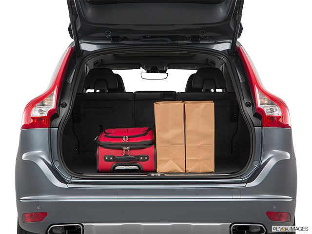 2017 Volvo XC60: Reviews, Price, Specs, Photos and Trims | Driving.ca