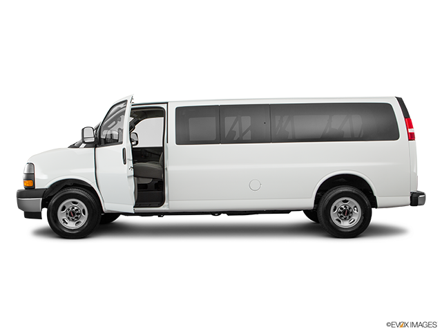 2017 GMC Savana 3500 1LS SWB: Price, Review, Photos (Canada) | Driving