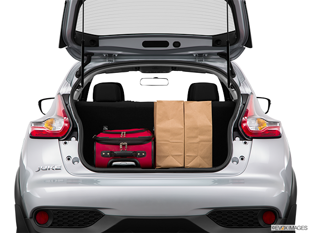 2017 Nissan JUKE: Price, Review, Photos and Specs - Read This Before ...