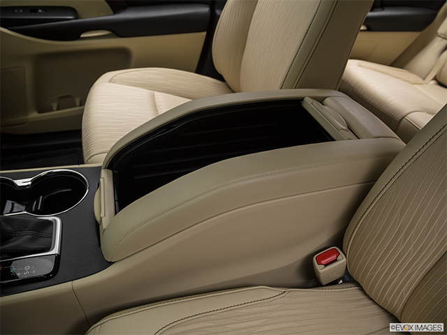 2017 Toyota Highlander: Price, Review, Photos and Specs - Read This ...