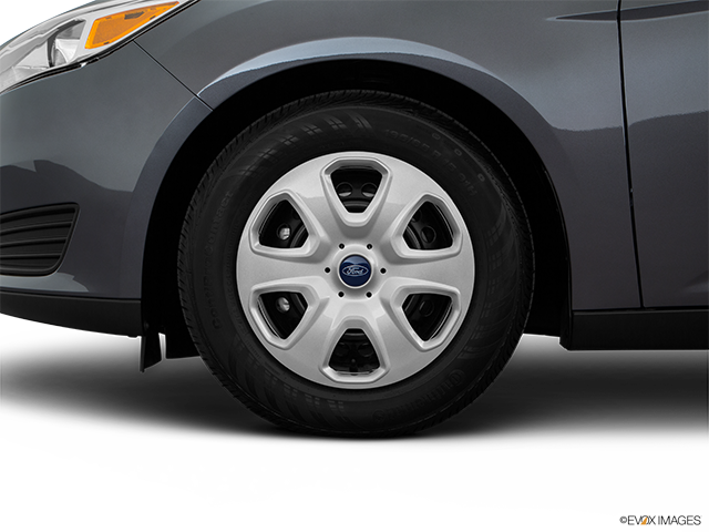 2017 Ford Focus: Price, Review, Photos and Specs - Read This Before You Buy