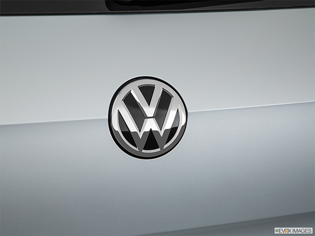 2017 Volkswagen Golf GTI: Reviews, Price, Specs, Photos and Trims