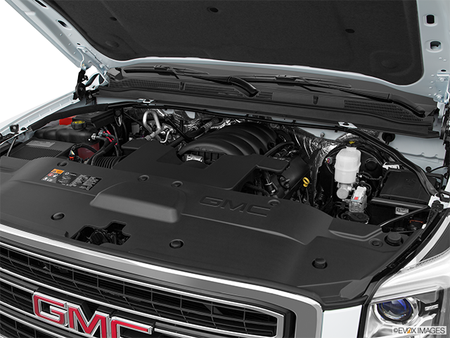 2017 GMC Yukon XL C1500 SLE: Price, Review, Photos (Canada) | Driving