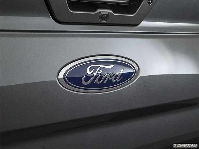 2017 Ford F-150 Raptor: Price, Review, Photos and Specs - Read This ...