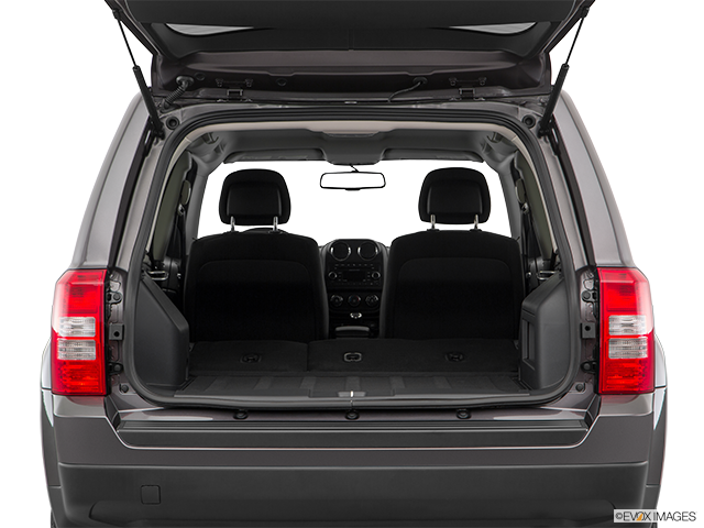 2017 Jeep Patriot Sport: Price, Review, Photos (Canada) | Driving