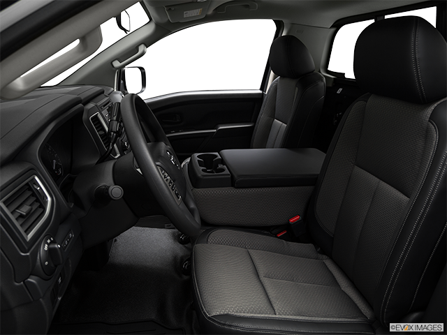 2017 Nissan Titan Reviews Price Specs Photos And Trims Drivingca