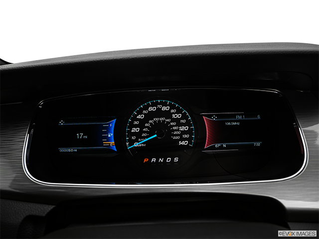 2017 Ford Taurus SE: Price, Review, Photos (Canada) | Driving