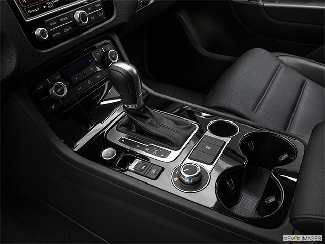 2017 Volkswagen Touareg: Price, Review, Photos and Specs - Read This ...