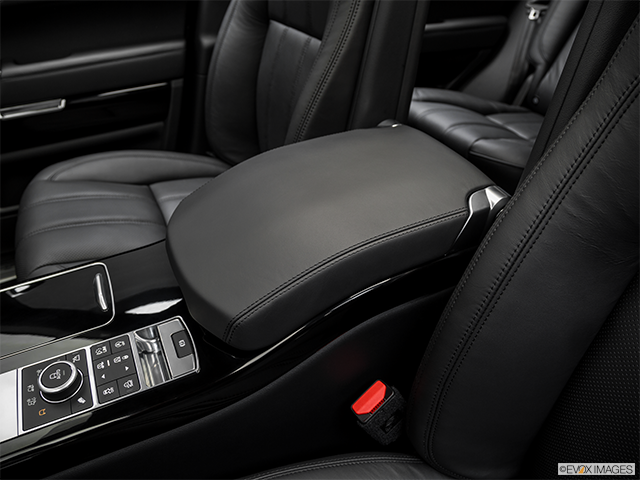 2017 Land Rover Range Rover: Price, Review, Photos and Specs - Read ...