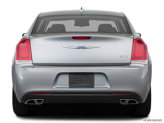 2017 Chrysler 300: Reviews, Price, Specs, Photos and Trims | Driving.ca