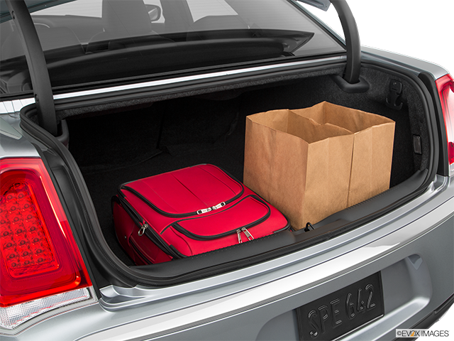 2017 Chrysler 300: Reviews, Price, Specs, Photos and Trims | Driving.ca
