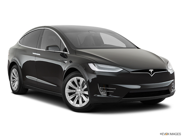 2022 Tesla Model X Long Range | Driving