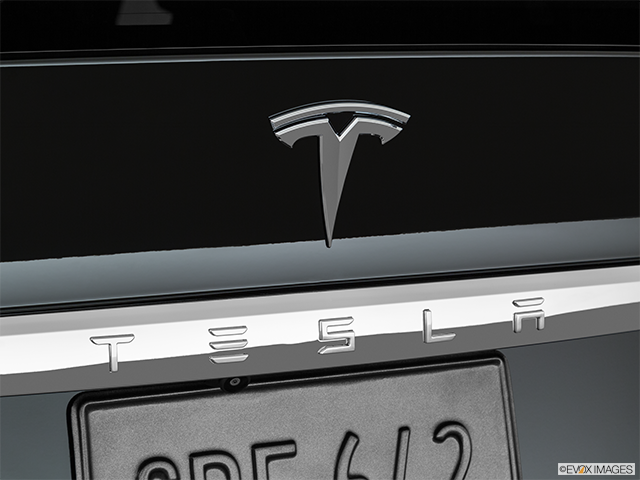 2023 Tesla Model X Base Trim: Price, Review, Photos (Canada) | Driving