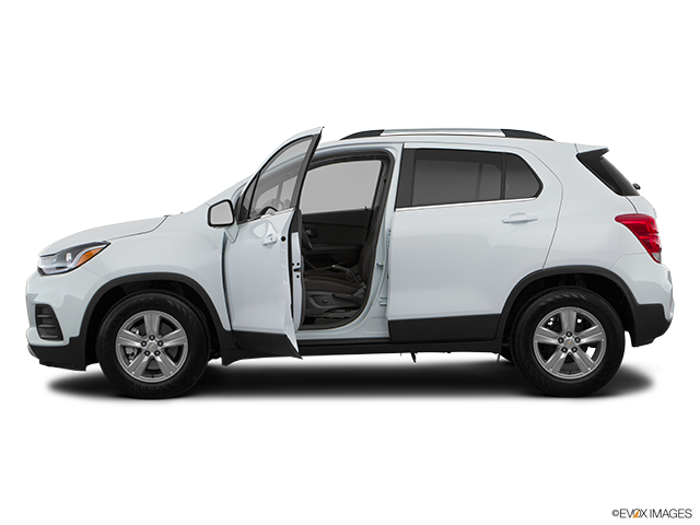 2022 Chevrolet Trax 1LS FWD | Driving