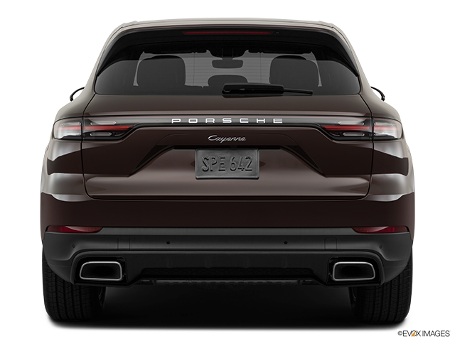 2023 Porsche Cayenne Base Trim | Driving