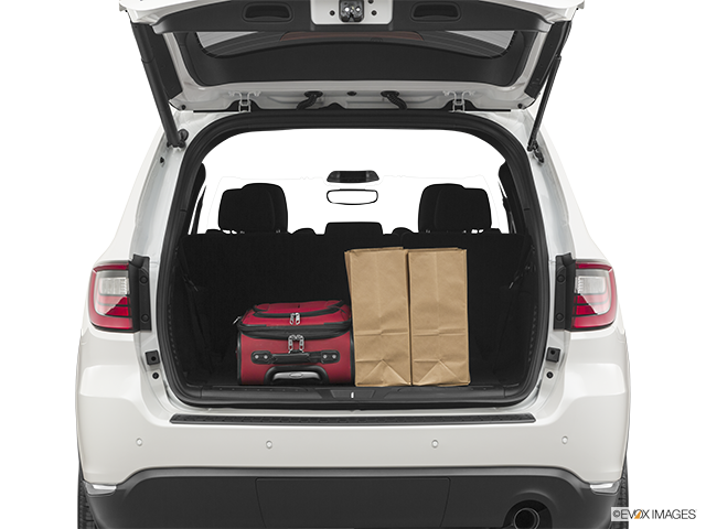 2023 Dodge Durango SXT AWD: Price, Review, Photos (Canada) | Driving