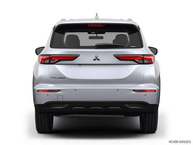 2023 Mitsubishi Outlander ES S-AWC CVT: Price, Review, Photos (Canada ...