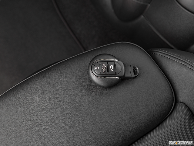 2025 MINI 3 Door: Price, Review, Photos and Specs - Read This Before ...