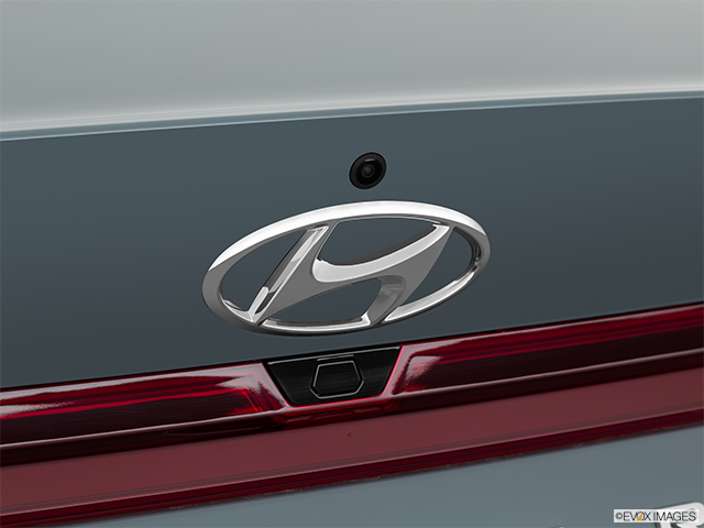2022 Hyundai Elantra: Reviews, Price, Specs, Photos and Trims | Driving.ca