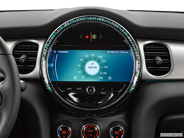 2024 MINI 3 Door: Reviews, Price, Specs, Photos and Trims | Driving.ca