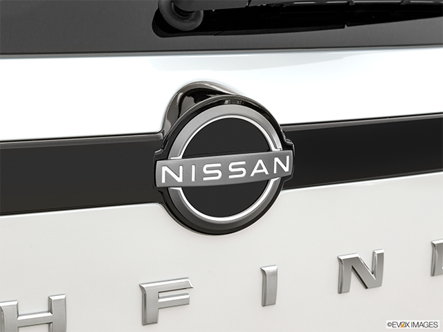 2025 Nissan Pathfinder: Price, Review, Photos and Specs (Canada ...